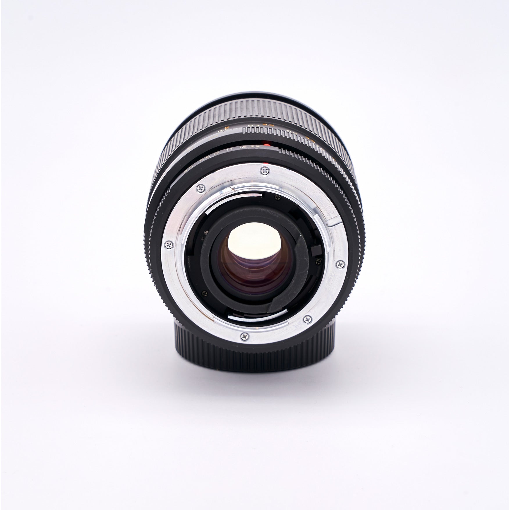 Leica Vario-Elmar-R 3.5-4.5/28-70mm (S/N 3648318)